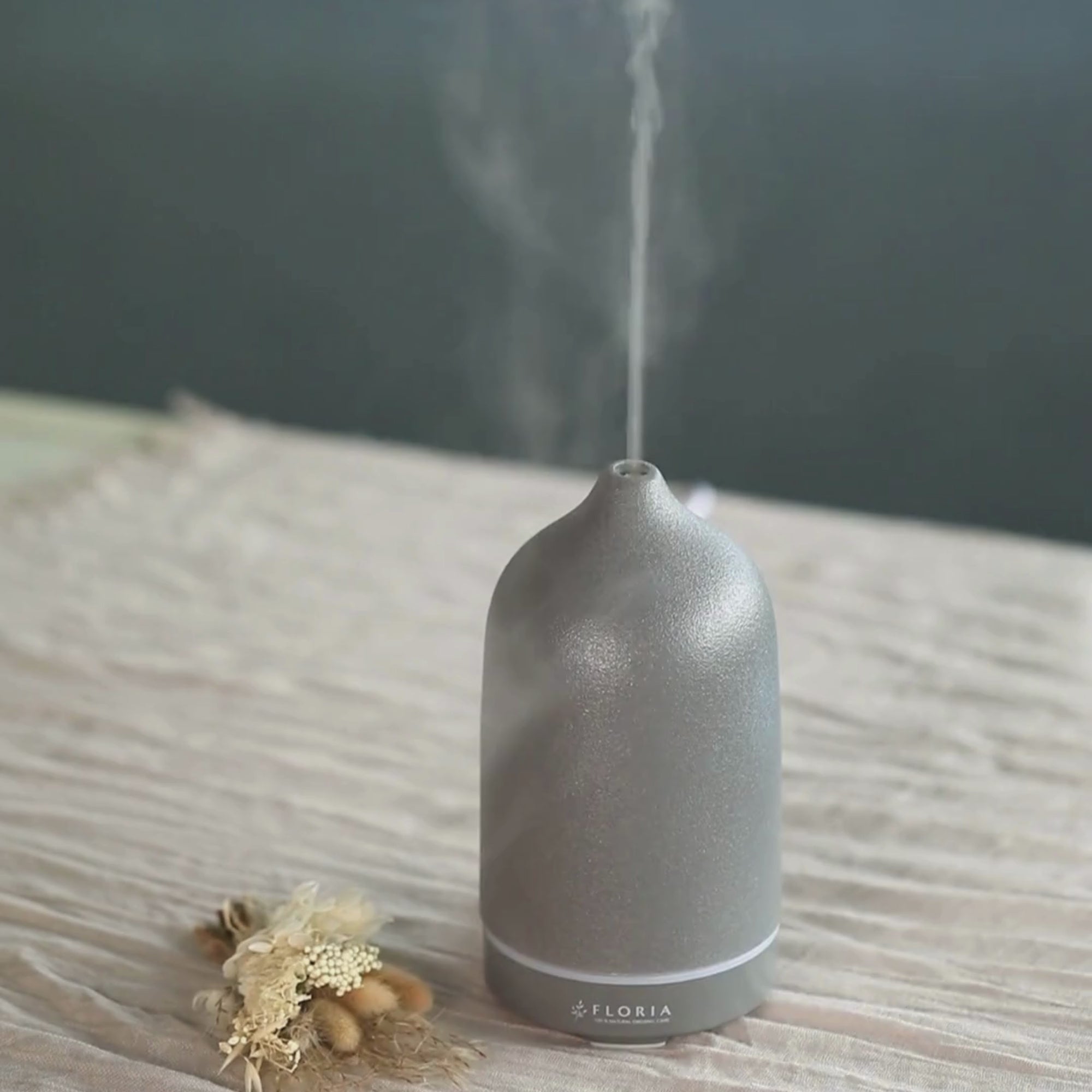 Handgefertigter Ultraschall Aroma Diffuser Keramik charcoal grau PREMI ...